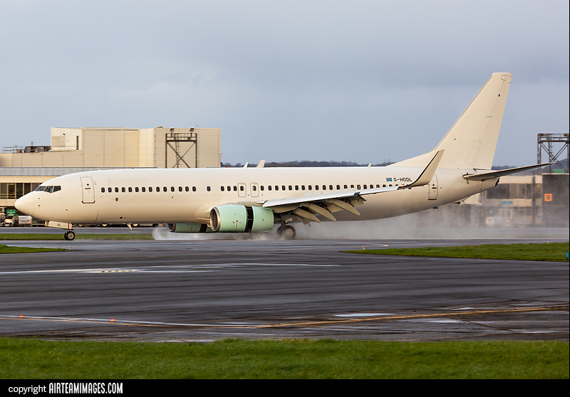 Boeing 737-82R Ascend Airways G-HODL - AirTeamImages.com