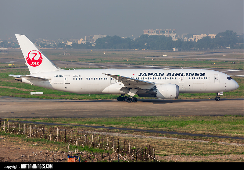 Boeing 787-8 Dreamliner JAL - Japan Airlines JA823J - AirTeamImages.com