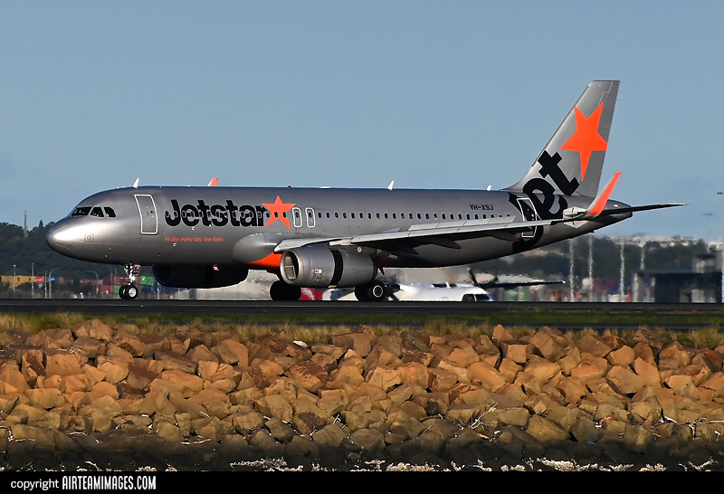 Airbus A320-232 Jetstar Airways VH-XSJ - AirTeamImages.com