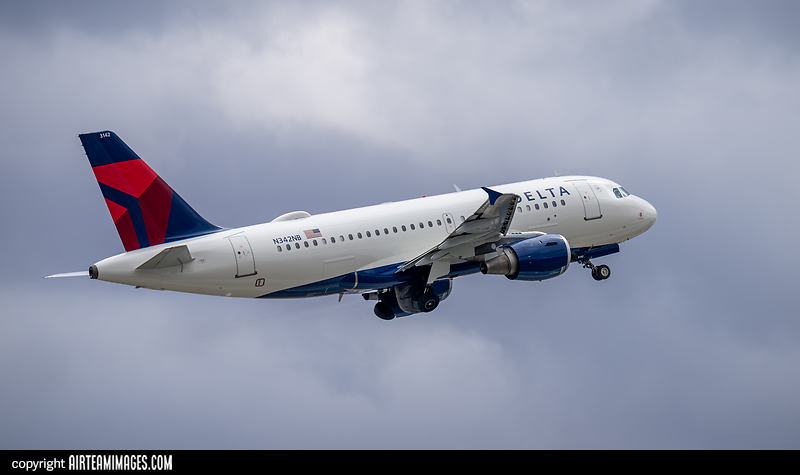 Airbus A319-114 Delta Air Lines N342NB - AirTeamImages.com