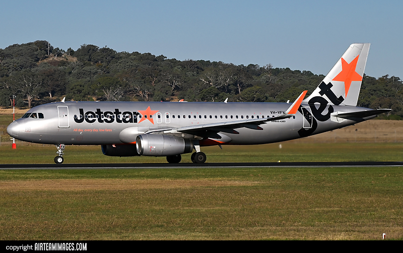 Airbus A320-232 Jetstar Airways VH-VFV - AirTeamImages.com