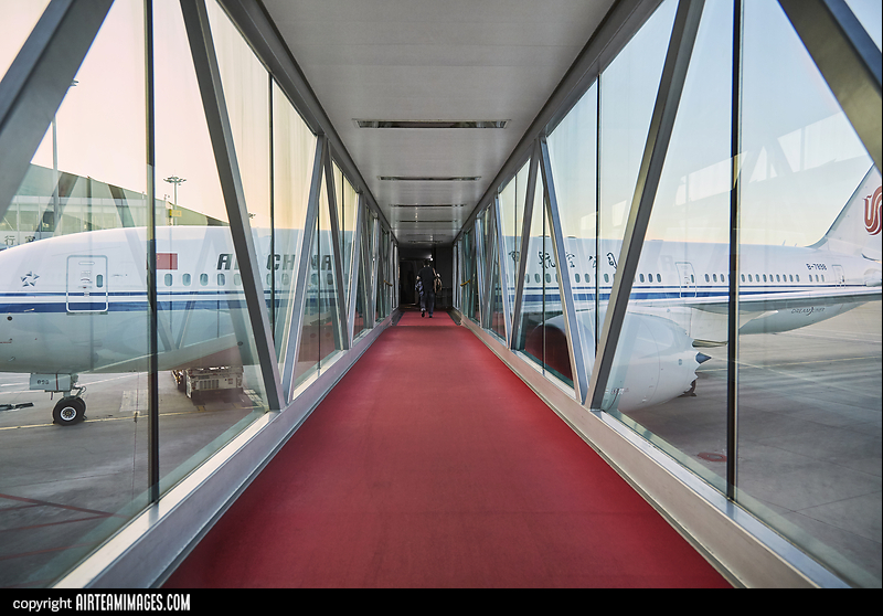 Boeing 787-9 Dreamliner Air China B-7898 - AirTeamImages.com