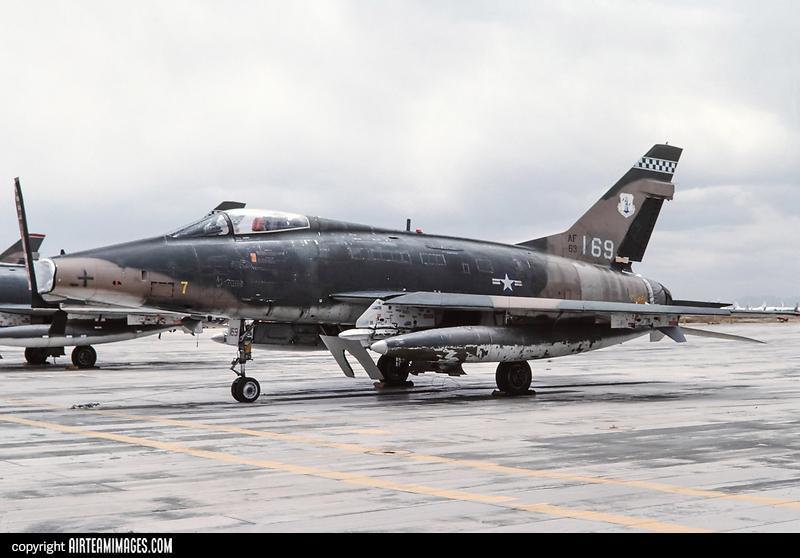 North American F-100D Super Sabre USA - US Air Force 56-3169 ...