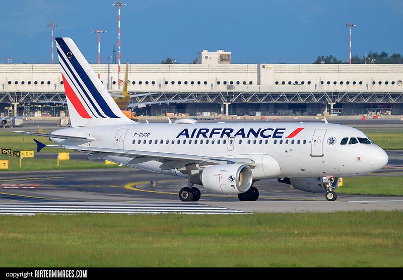 Airbus A318-111 Air France F-GUGO - AirTeamImages.com
