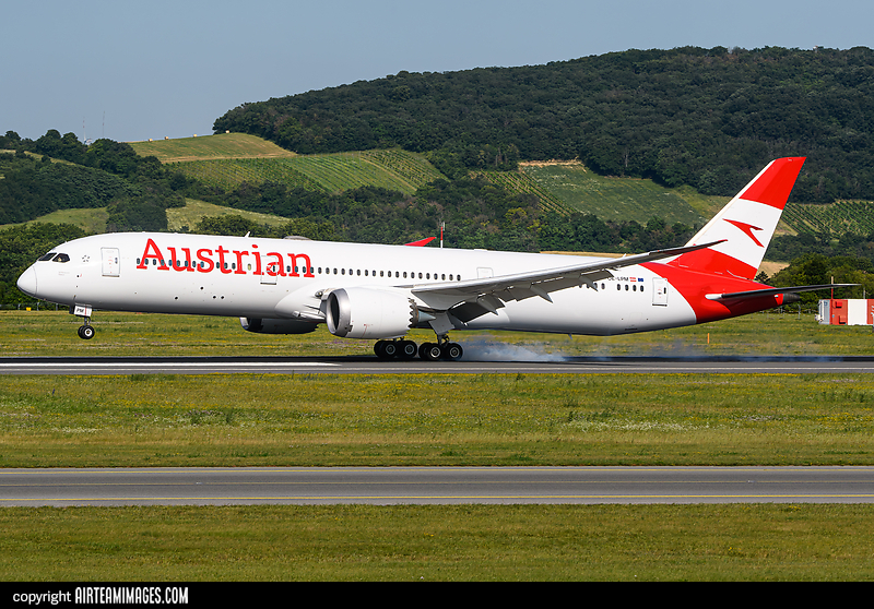 Boeing 787-9 Dreamliner Austrian Airlines OE-LPM - AirTeamImages.com