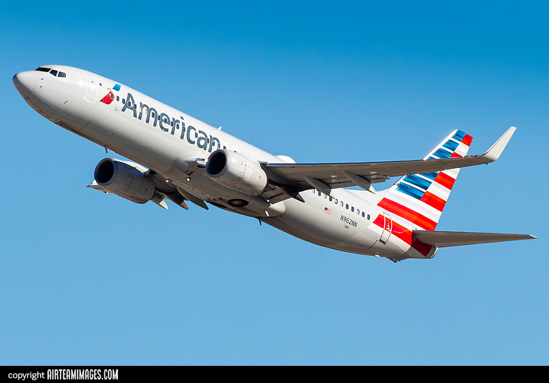 Boeing 737-823 American Airlines N962NN - AirTeamImages.com