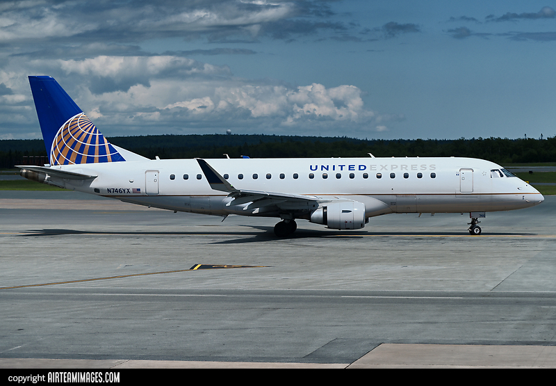 Embraer ERJ-175LR United Express (Republic Airlines) N746YX ...