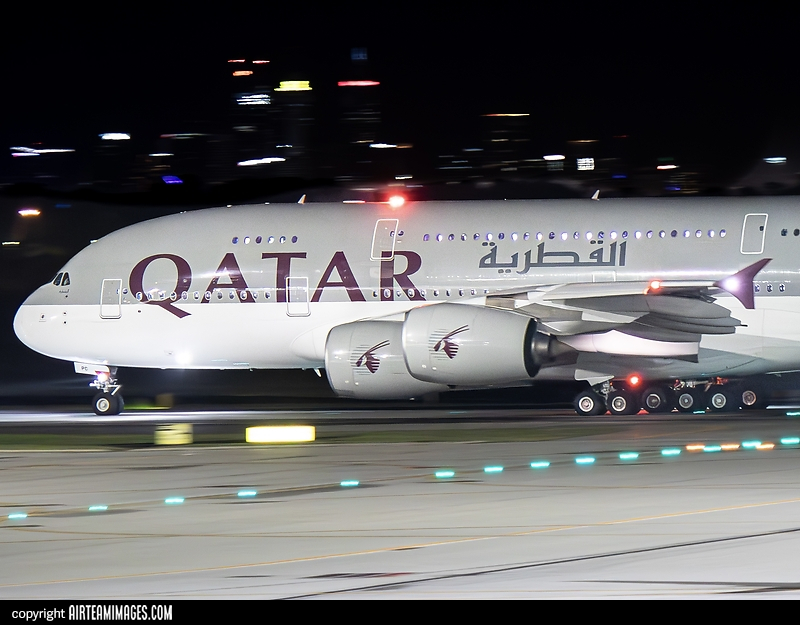 Airbus A380-861 Qatar Airways A7-APC - AirTeamImages.com