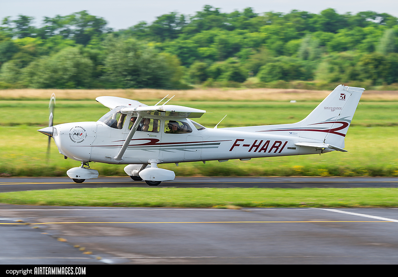Cessna 172S Skyhawk SP Private F-HARI - AirTeamImages.com
