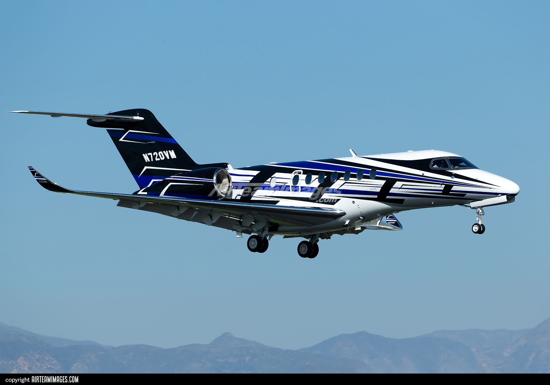 Cessna 700 Citation Longitude Private N720VM Large - AirTeamImages.com
