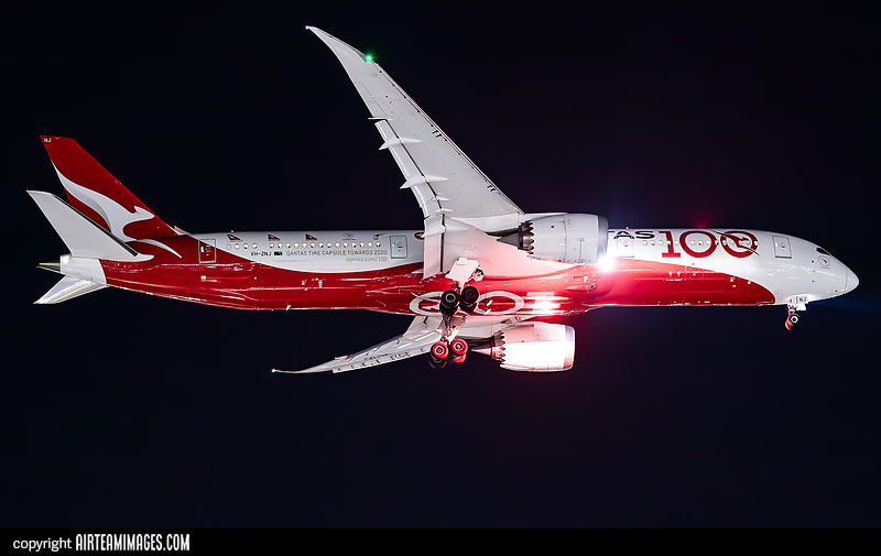 Boeing 787-9 Dreamliner Qantas VH-ZNJ - AirTeamImages.com