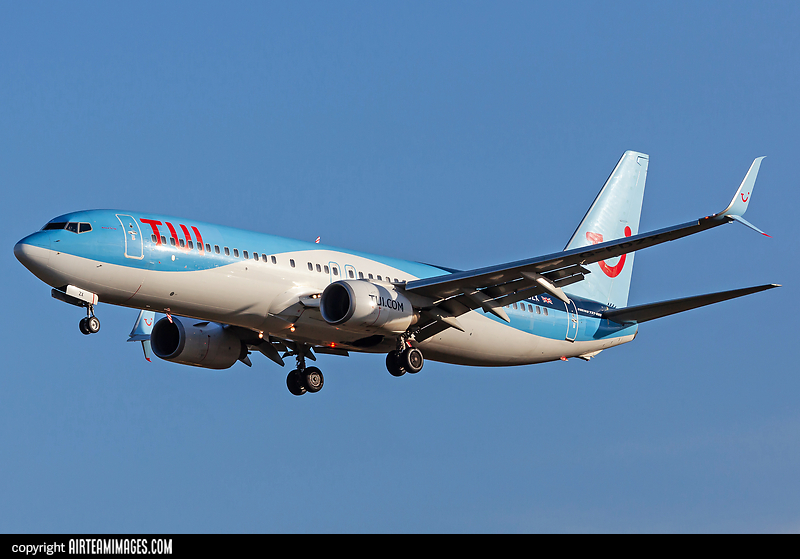 Boeing 737-8K5 TUI (UK) G-FDZX - AirTeamImages.com