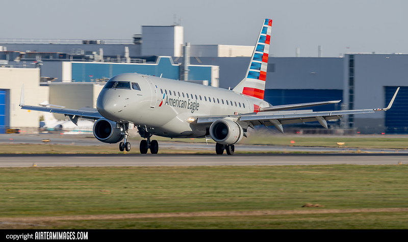 Embraer ERJ-175LR American Eagle (Republic Airways) N130HQ ...