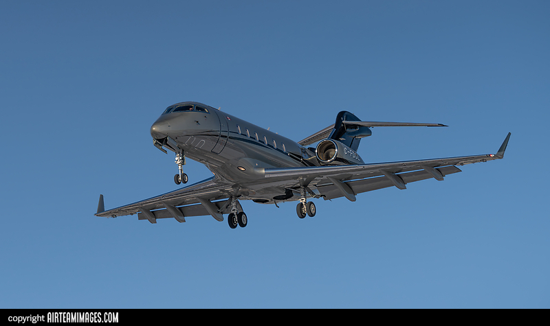 Bombardier Challenger 300 Skyservice Aviation C-FDOL - AirTeamImages.com