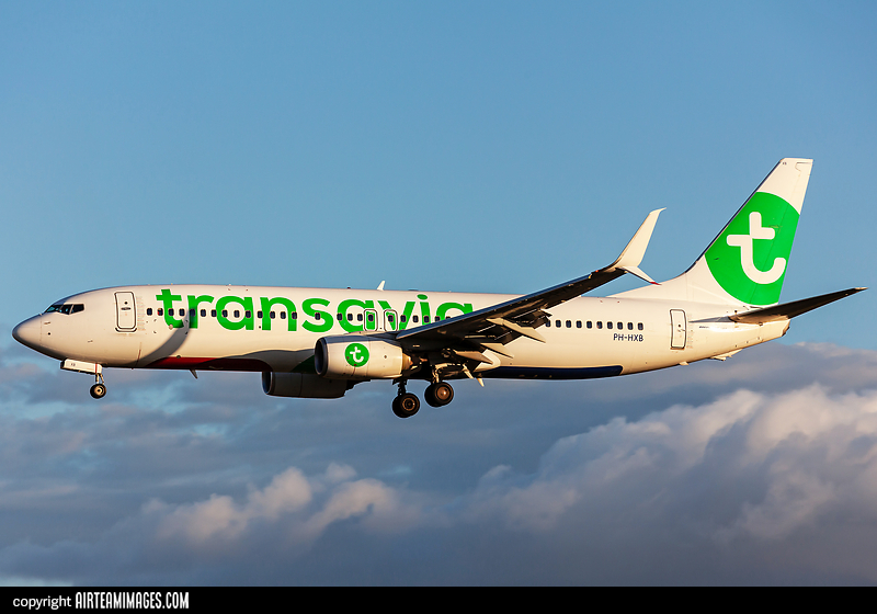 Boeing 737-8KD Transavia PH-HXB - AirTeamImages.com