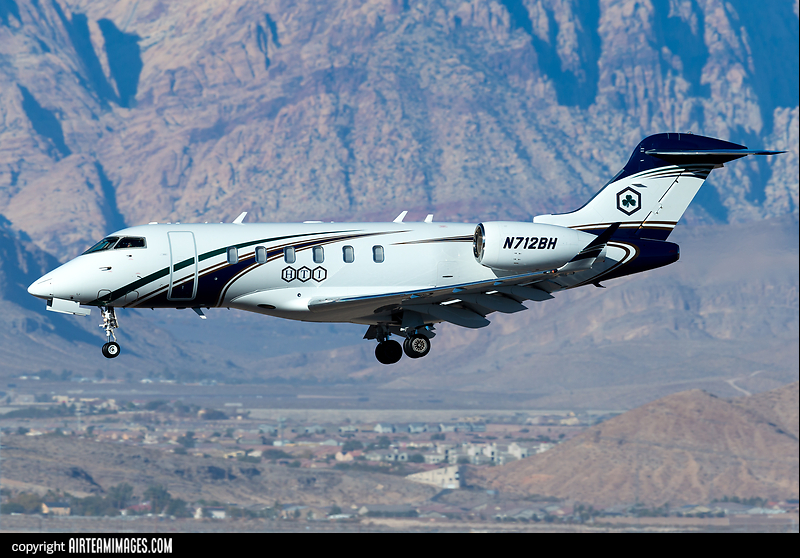 Bombardier Challenger 350 Private N712BH - AirTeamImages.com