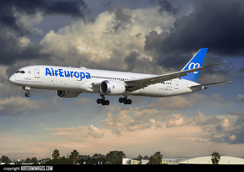 Boeing 787-9 Dreamliner Air Europa EC-OFP - AirTeamImages.com