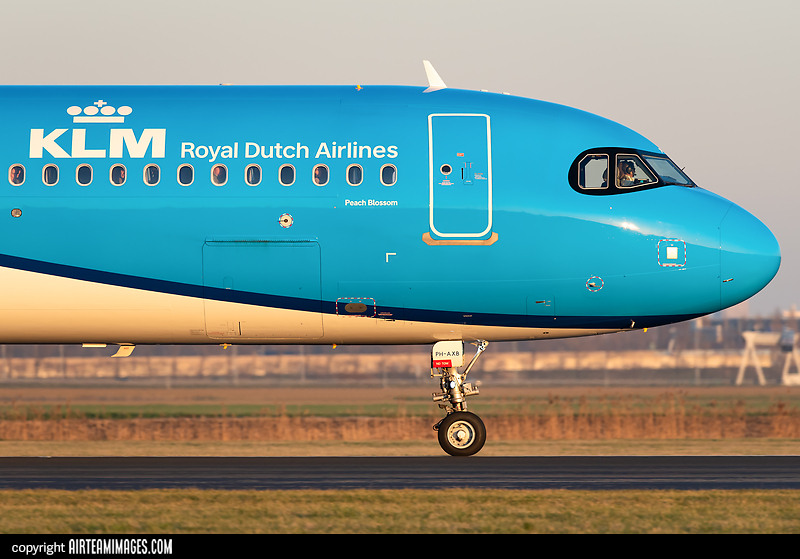 Airbus A321-252NX KLM - Royal Dutch Airlines PH-AXB - AirTeamImages.com