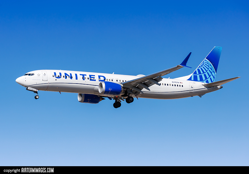 Boeing 737-9 MAX United Airlines N17574 - AirTeamImages.com