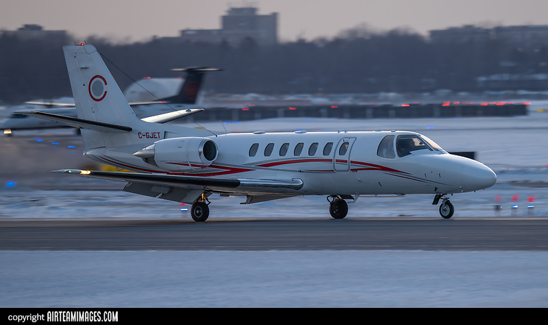 Cessna 560 Citation Ultra Private C-GJET - AirTeamImages.com