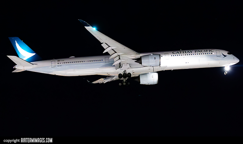 Airbus A350-1041 Cathay Pacific Airways B-LXJ - AirTeamImages.com