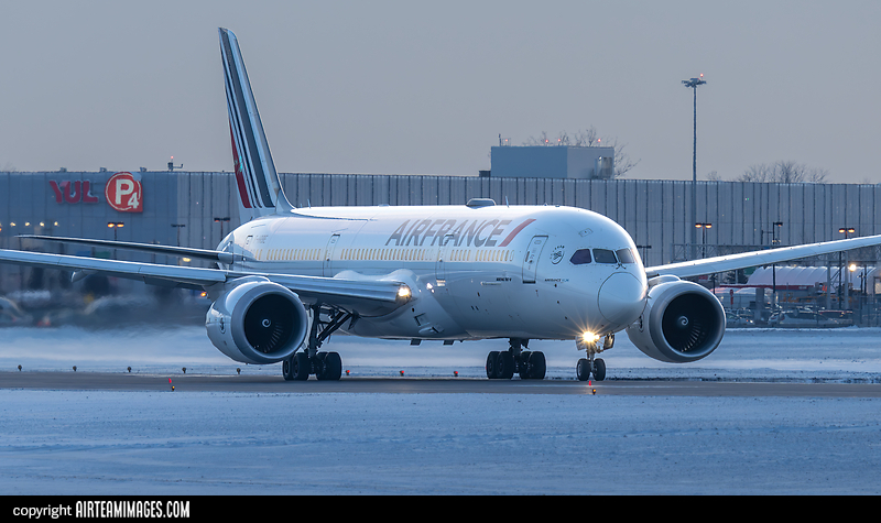 Boeing 787-9 Dreamliner Air France F-HRBE - AirTeamImages.com