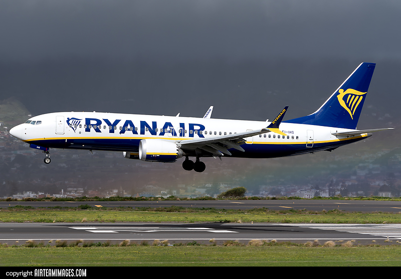 Boeing 737-8-200 MAX Ryanair EI-IHS - AirTeamImages.com