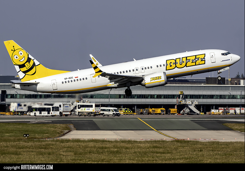 Boeing 737-8-200 MAX Buzz (Ryanair) SP-RZC - AirTeamImages.com
