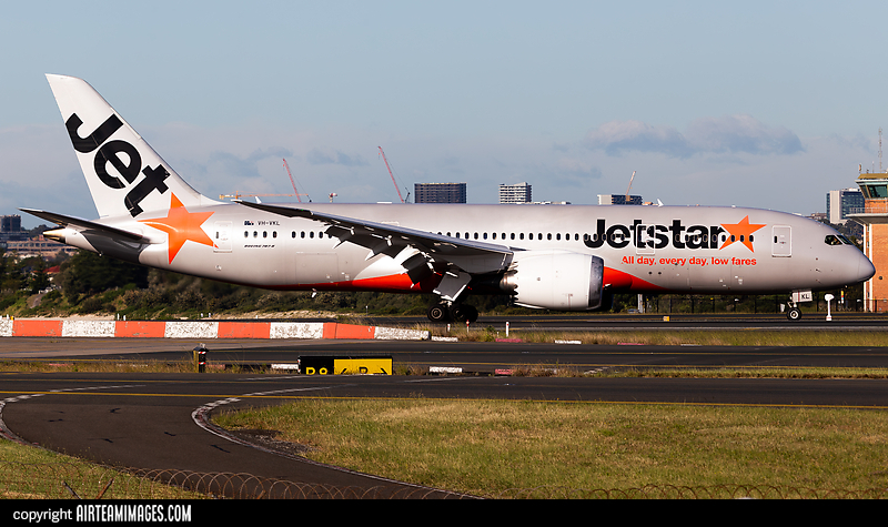 Boeing 787-8 Dreamliner Jetstar Airways VH-VKL - AirTeamImages.com