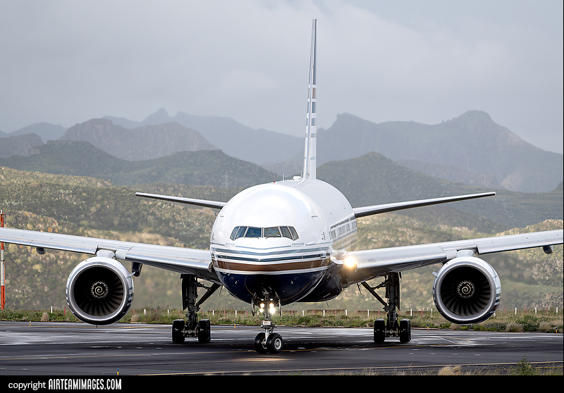 Boeing 777-219/ER Privilege Style EC-OJL - AirTeamImages.com