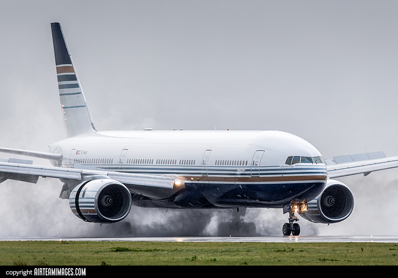 Boeing 777-212/ER Privilege Style EC-MUA - AirTeamImages.com