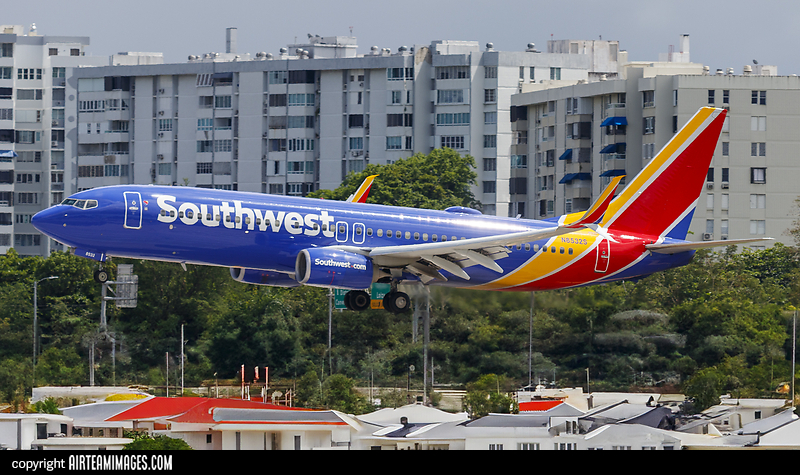 Boeing 737-8H4 Southwest Airlines N8532S - AirTeamImages.com
