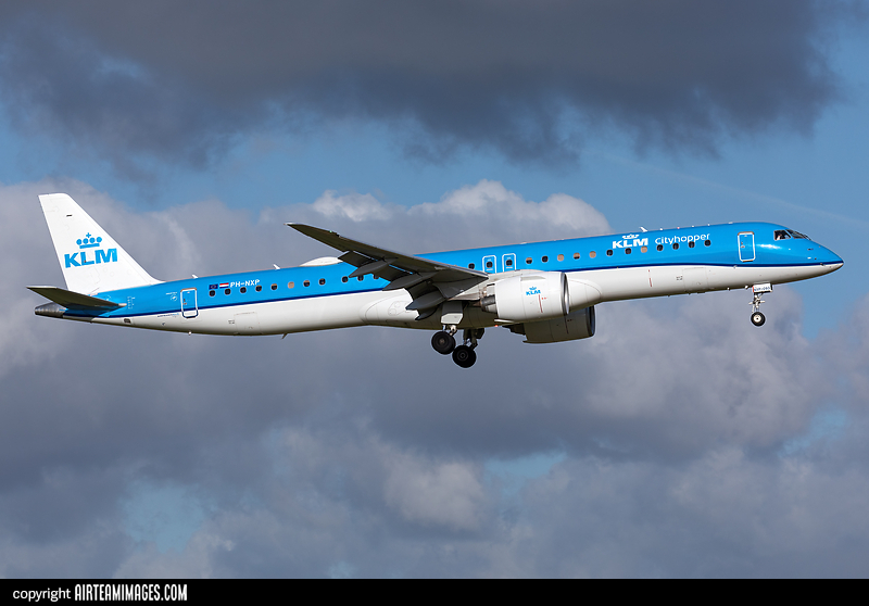 Embraer ERJ-195-E-2 KLM Cityhopper PH-NXP - AirTeamImages.com