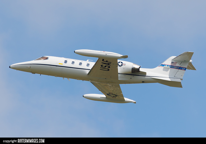 Bombardier Learjet 35 USA - US Air Force 86-0374 - AirTeamImages.com