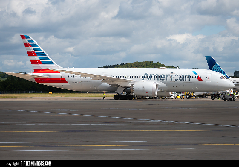 Boeing 787-8 Dreamliner American Airlines N818AL - AirTeamImages.com