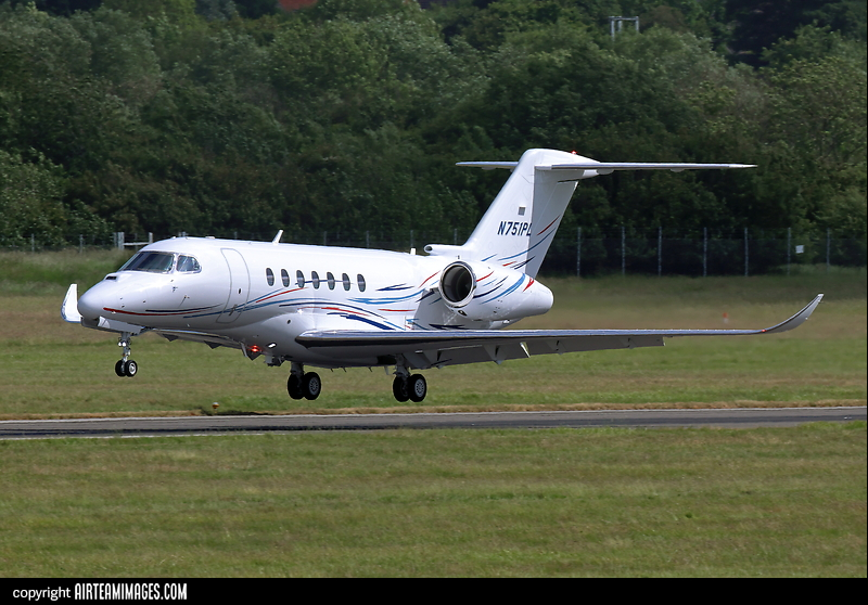 Cessna 700 Citation Longitude Private N751PL - AirTeamImages.com