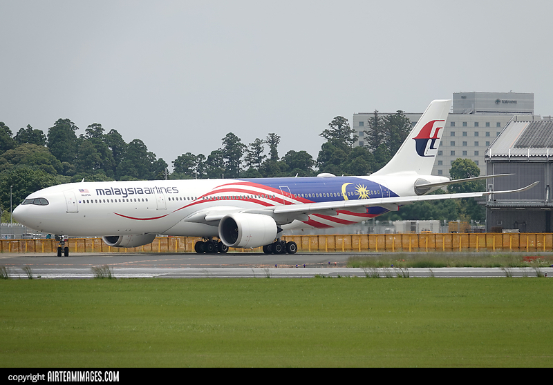 Airbus A330-941 Malaysia Airlines 9M-MNG - AirTeamImages.com