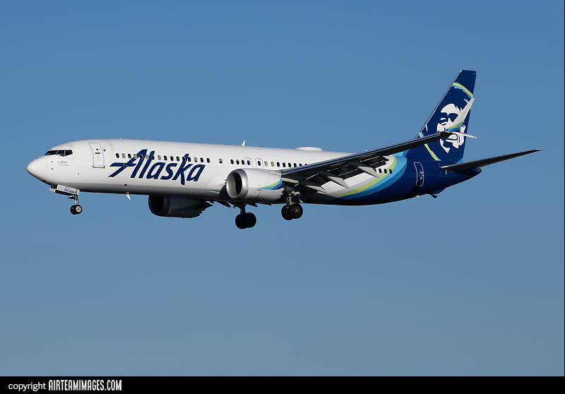 Boeing 737-9 MAX Delta Air Lines N913AK - AirTeamImages.com