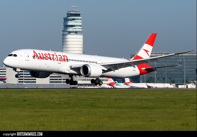 Boeing 787-9 Dreamliner Austrian Airlines OE-LPM - AirTeamImages.com