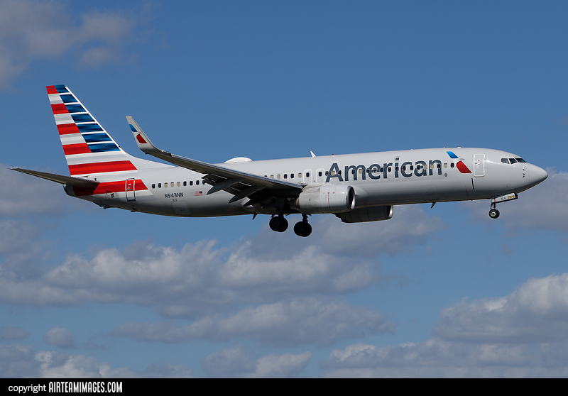 Boeing 737-823 American Airlines N943NN - AirTeamImages.com