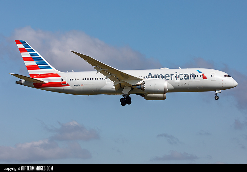 Boeing 787-8 Dreamliner American Airlines N882BL - AirTeamImages.com