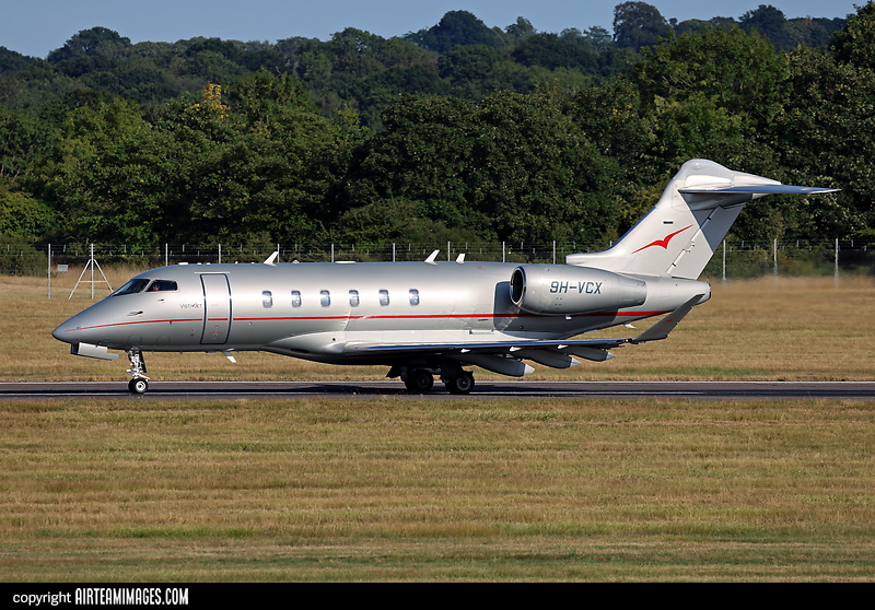 Bombardier Challenger 350 VistaJet 9H-VCX - AirTeamImages.com