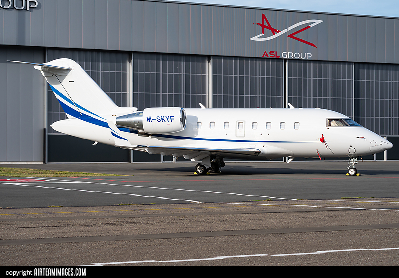 Bombardier Challenger 650 Private M-SKYF - AirTeamImages.com