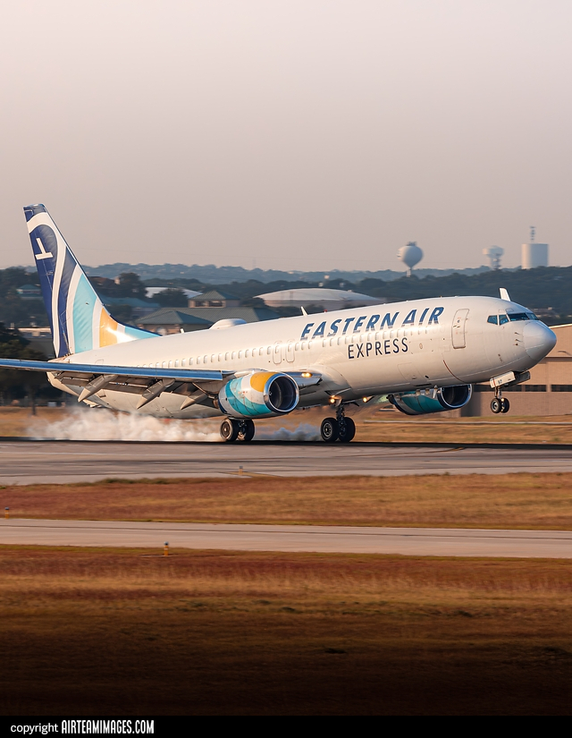 Boeing 737-86J Eastern Air Express N917XA - AirTeamImages.com