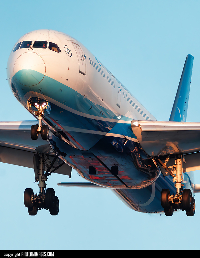 Boeing 787-9 Dreamliner XiamenAir B-7838 - AirTeamImages.com
