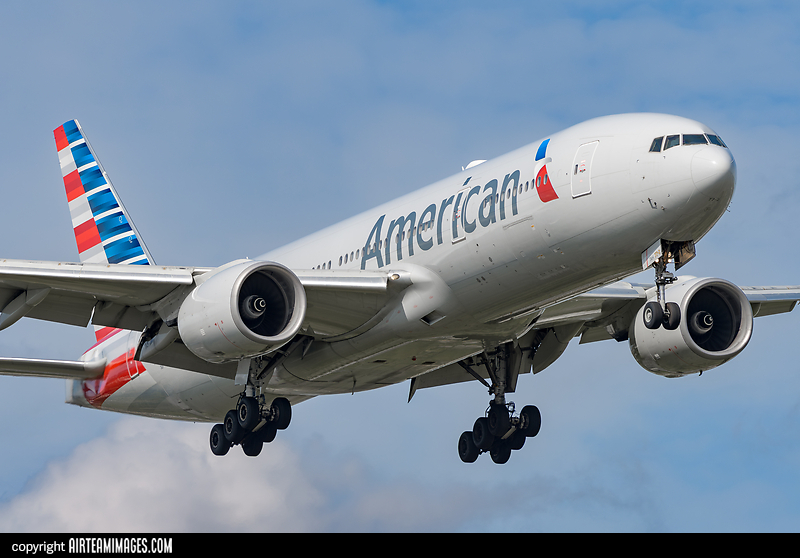 Boeing 777-223/ER American Airlines N777AN - AirTeamImages.com