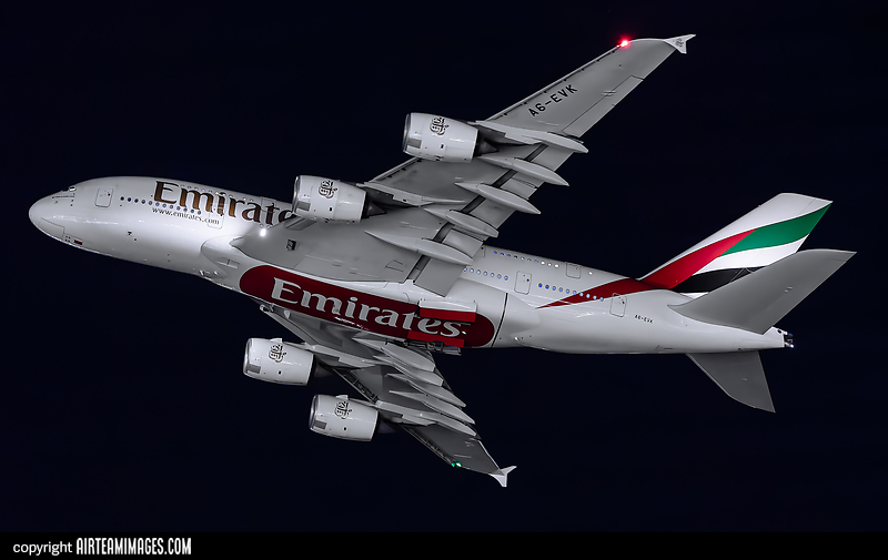 Airbus A380-842 Emirates A6-EVK - AirTeamImages.com