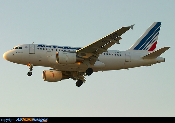 Airbus A318-111 Air France F-GUGC - AirTeamImages.com
