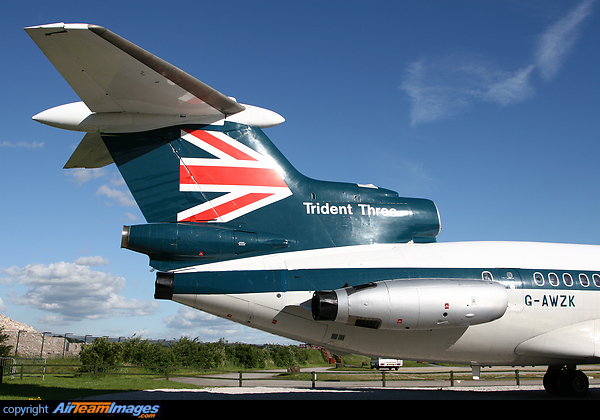 Hawker Siddeley Trident 3B BEA - British European Airways G-AWZK ...