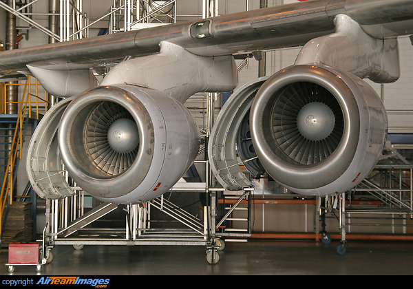 British Aerospace Avro RJ100 Brussels Airlines OO-DWC - AirTeamImages.com